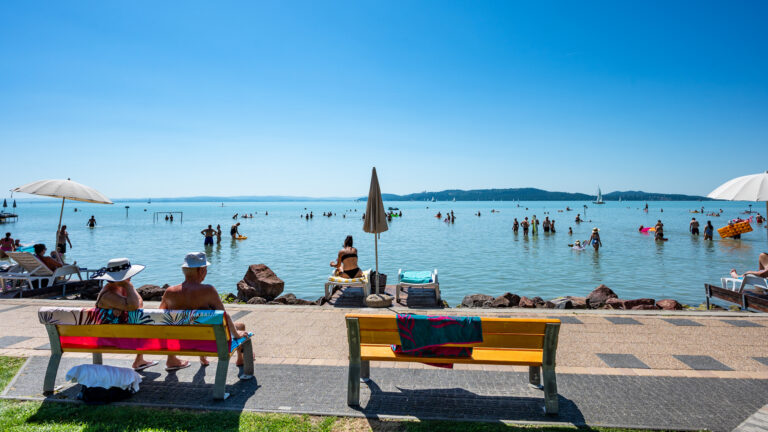 Esterházy strand – BALATONFÜREDI STRANDOK